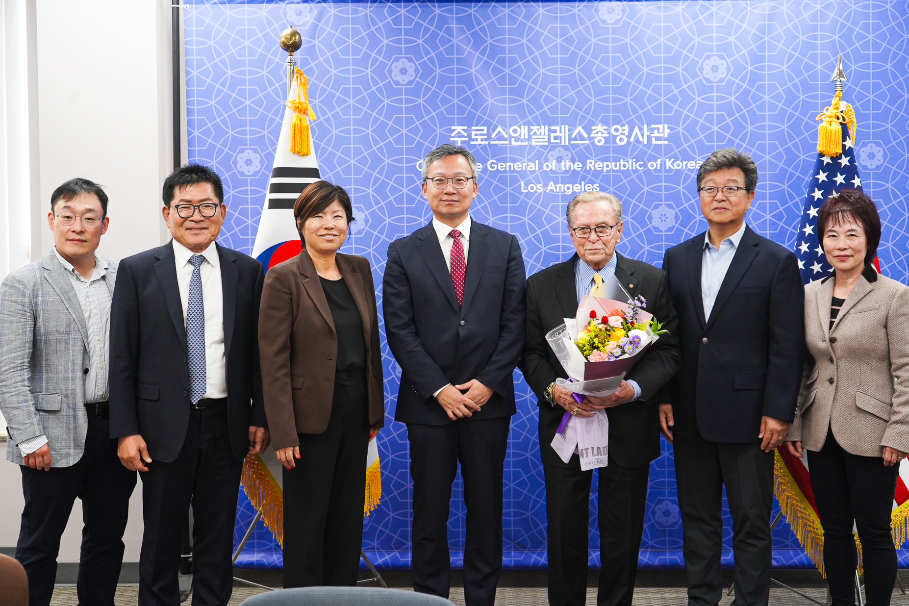 Consul General Youngwan Kim Hosts Ceremony to Present Plaque of ...